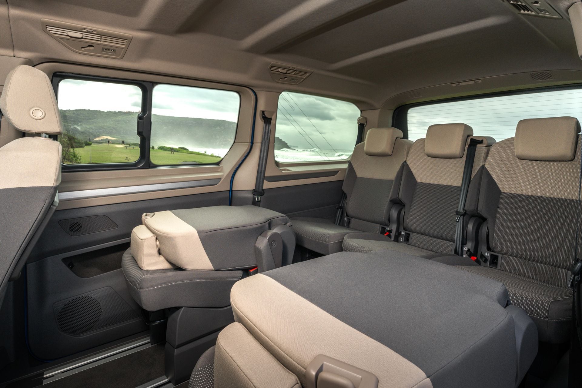2025 Volkswagen Multivan review | CarExpert