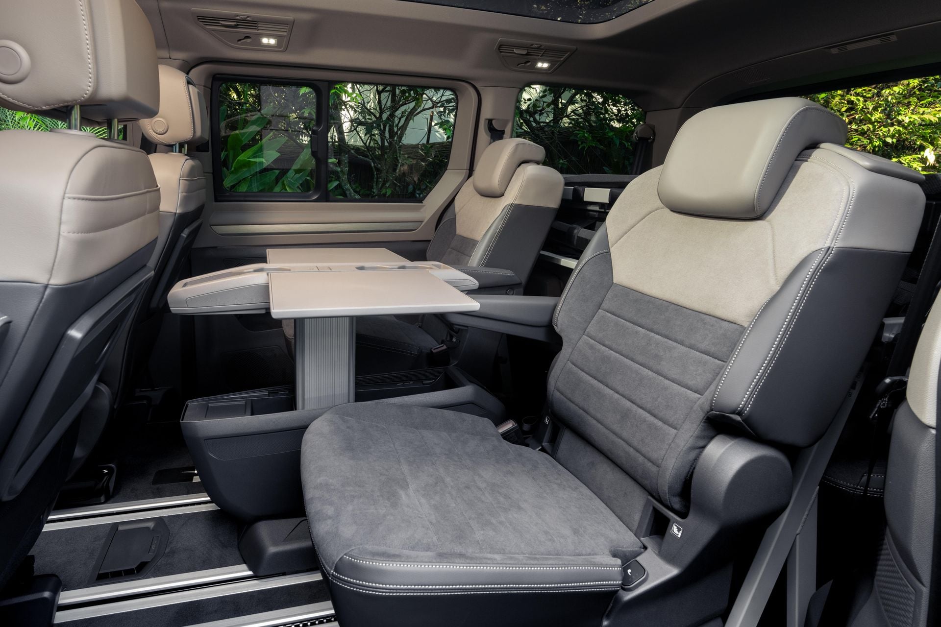 2025 Volkswagen Multivan review | CarExpert