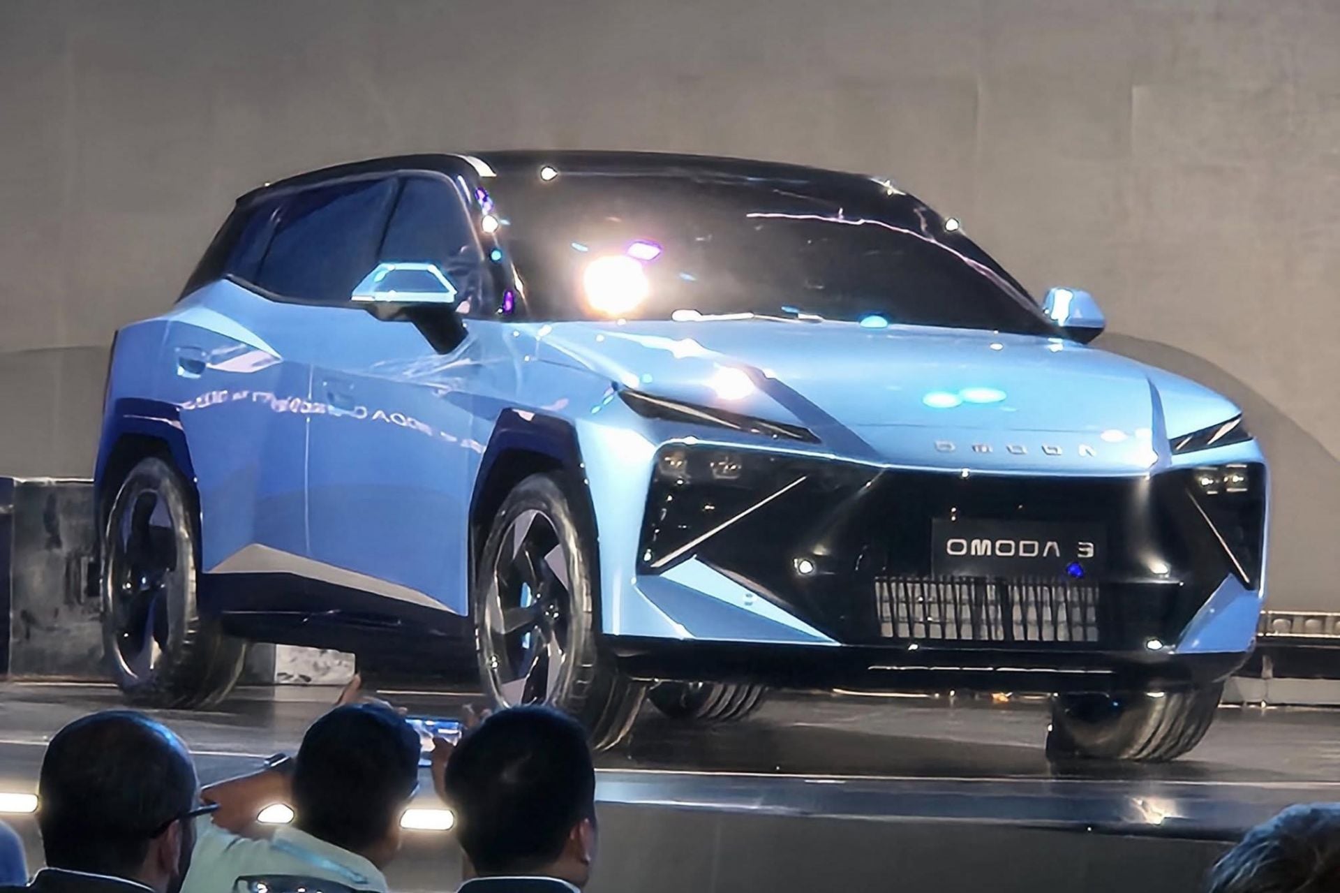 Omoda 3 concept launched as 2026 Omoda 4 small SUV, and it could come ...