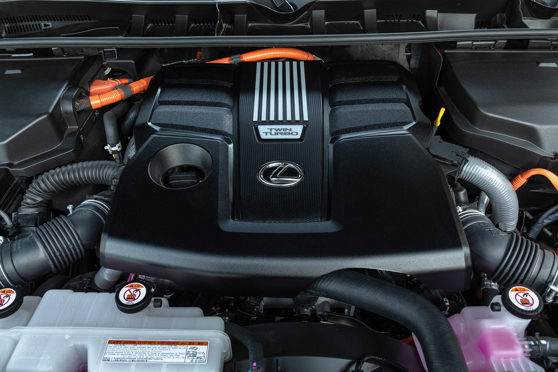 2025 Lexus LX700h review: Quick drive | CarExpert