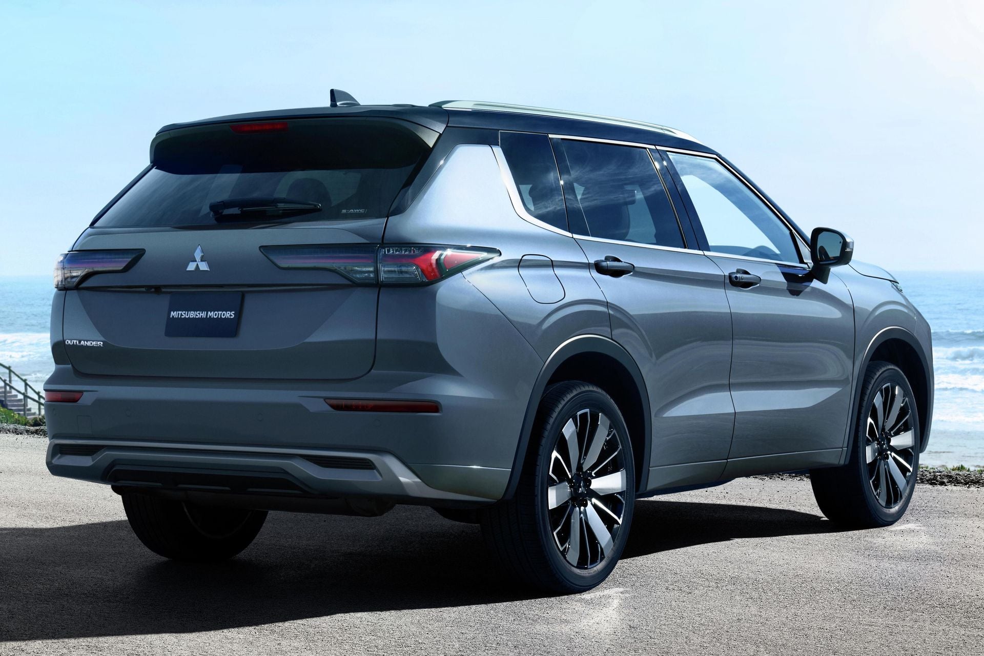 2025 Mitsubishi Outlander price and specs | CarExpert