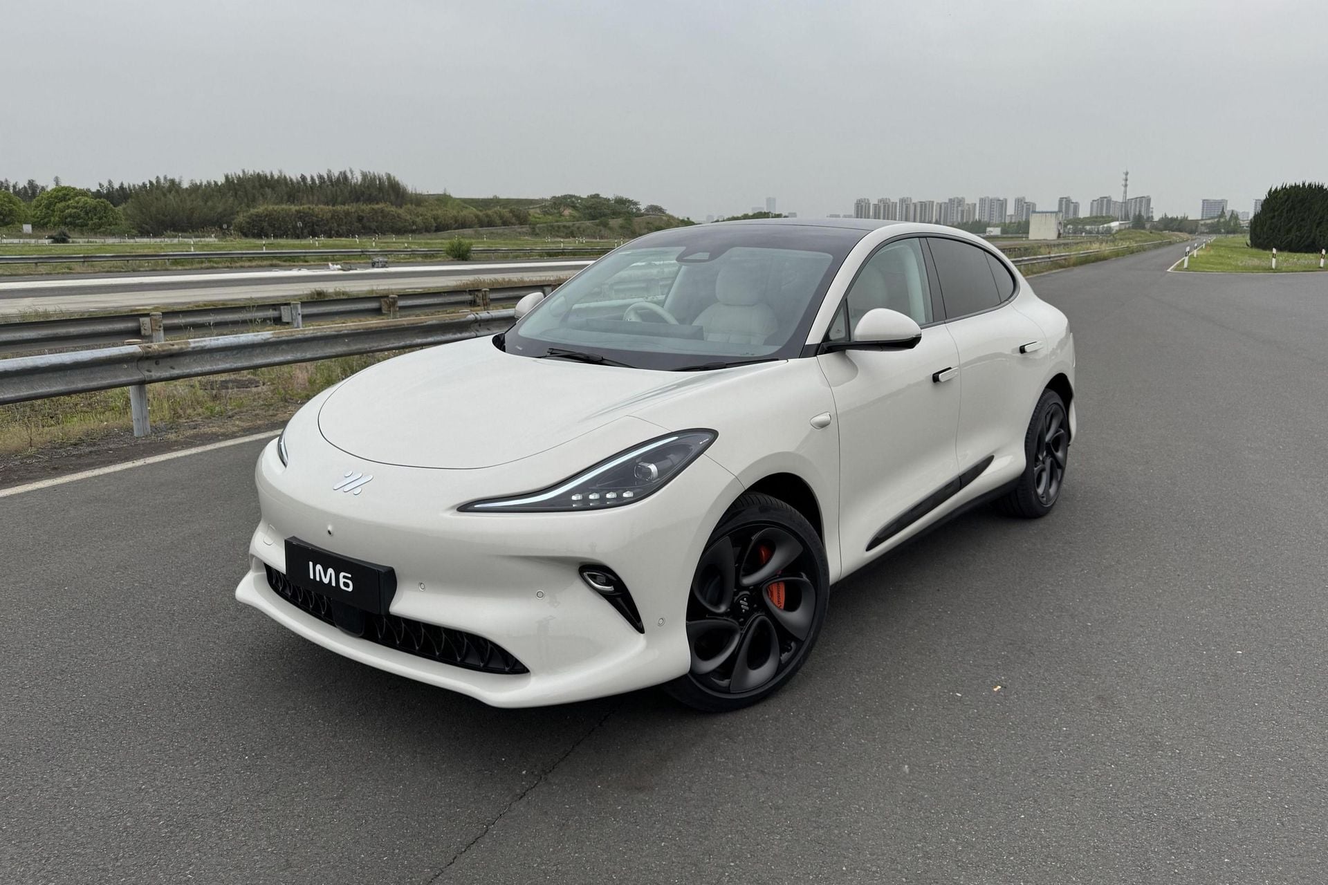 MG's Australia-bound premium brand details advanced 'digital chassis ...