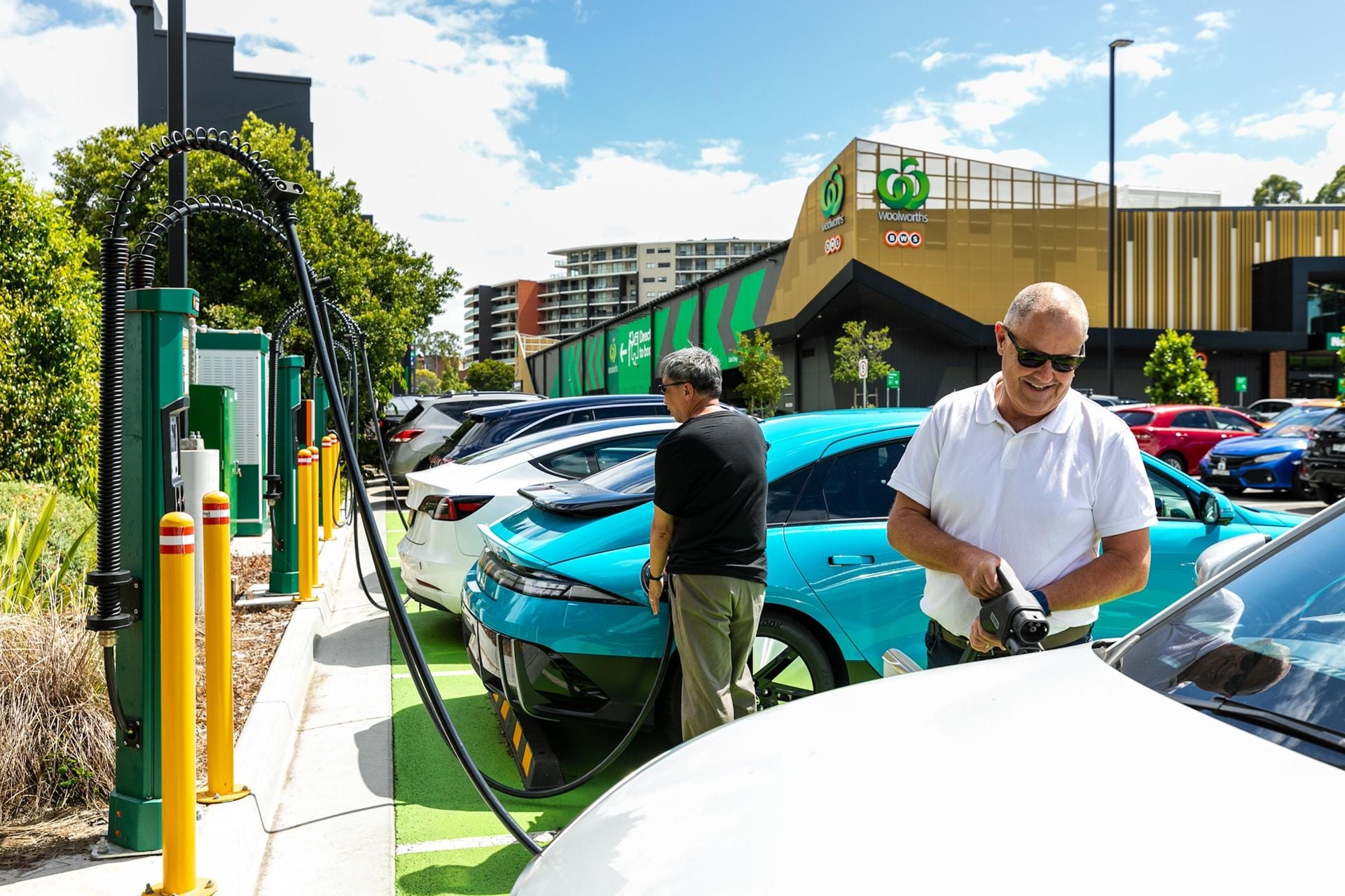 Woolworths Everyday Rewards loyalty program extended to EV charging ...