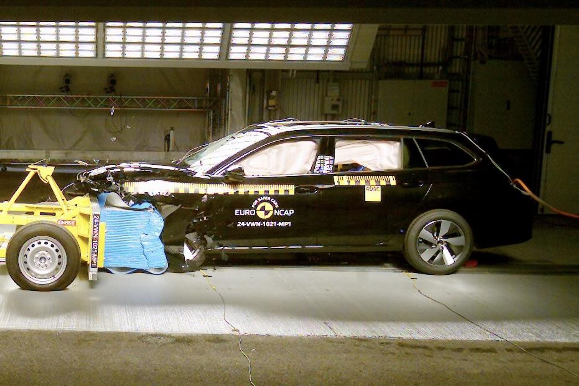 2025 Skoda Superb Sportline review | CarExpert