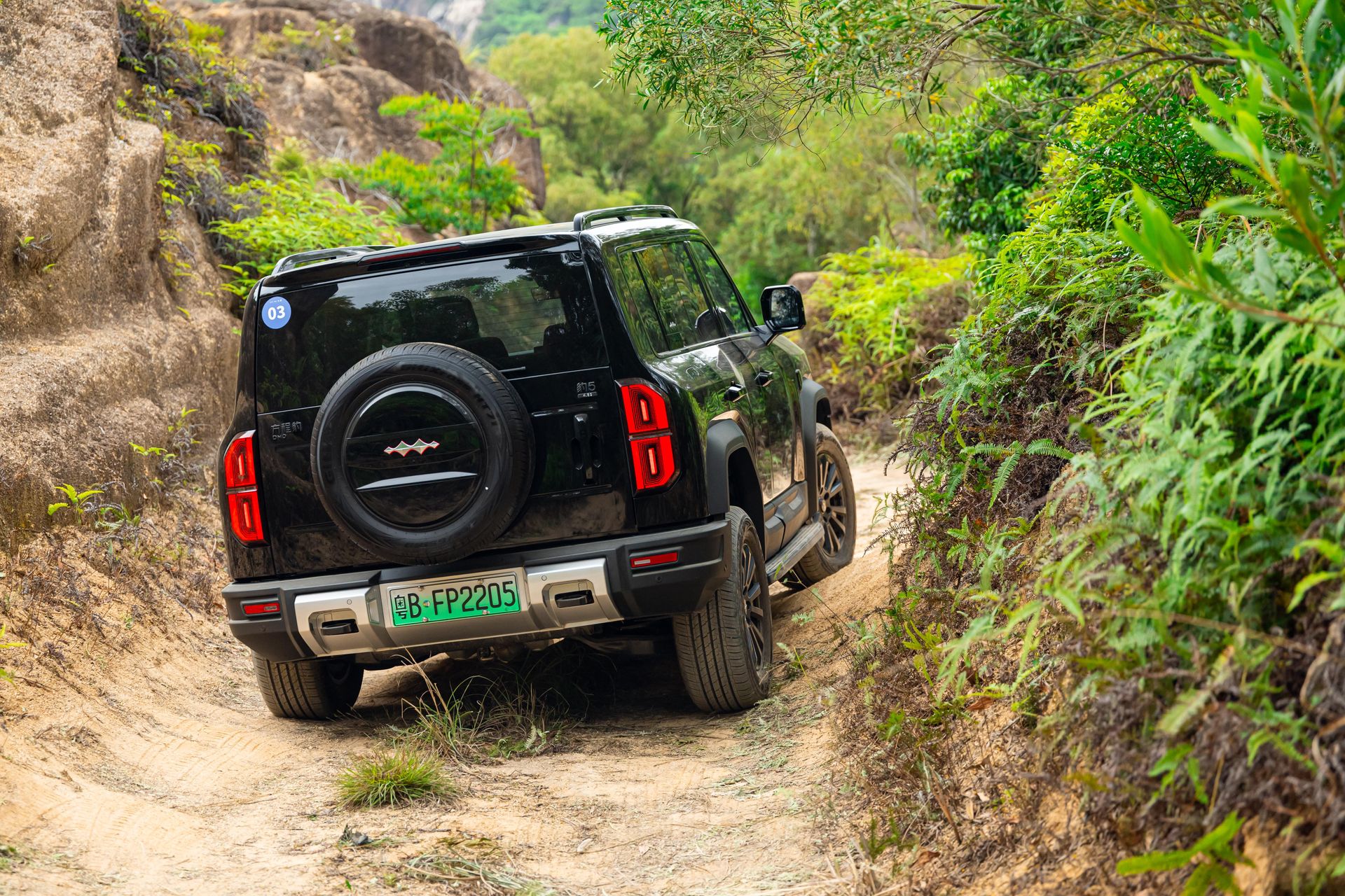 2025 BYD Denza B5 review: Quick drive | CarExpert