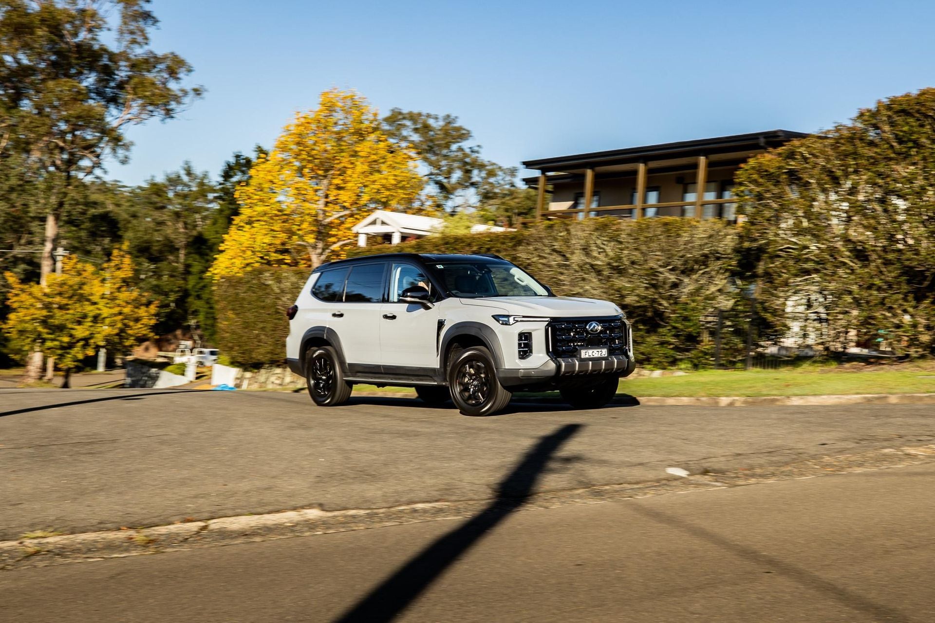 2025 LDV D90 review | CarExpert