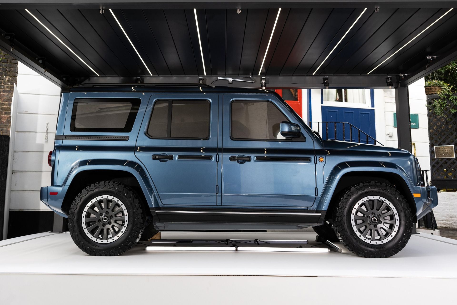 Ineos Grenadier's smaller, electrified SUV sibling back on track ...