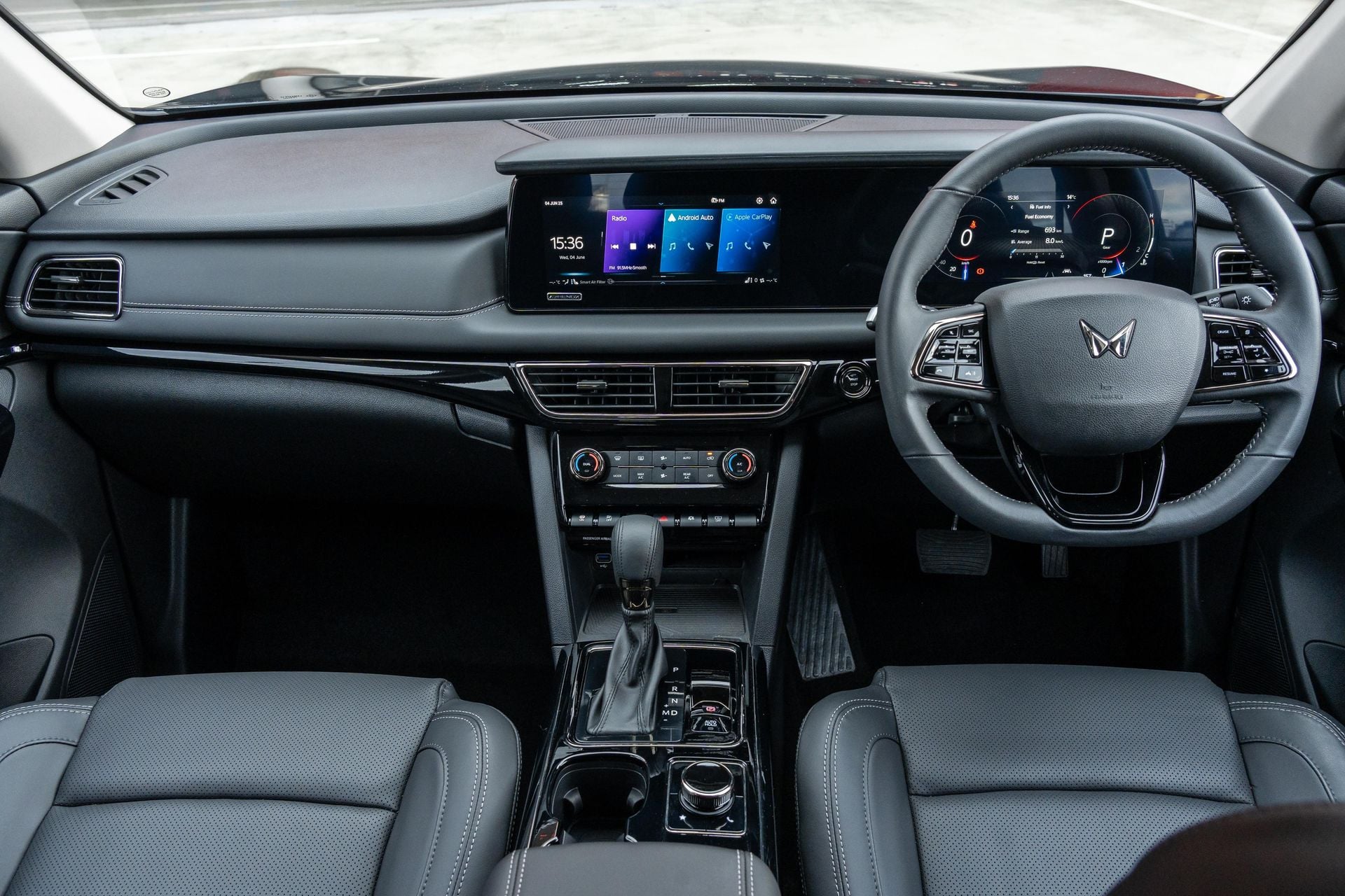 2025 Mahindra XUV700 AX7L vs Nissan X-Trail ST-L comparison: Spec ...