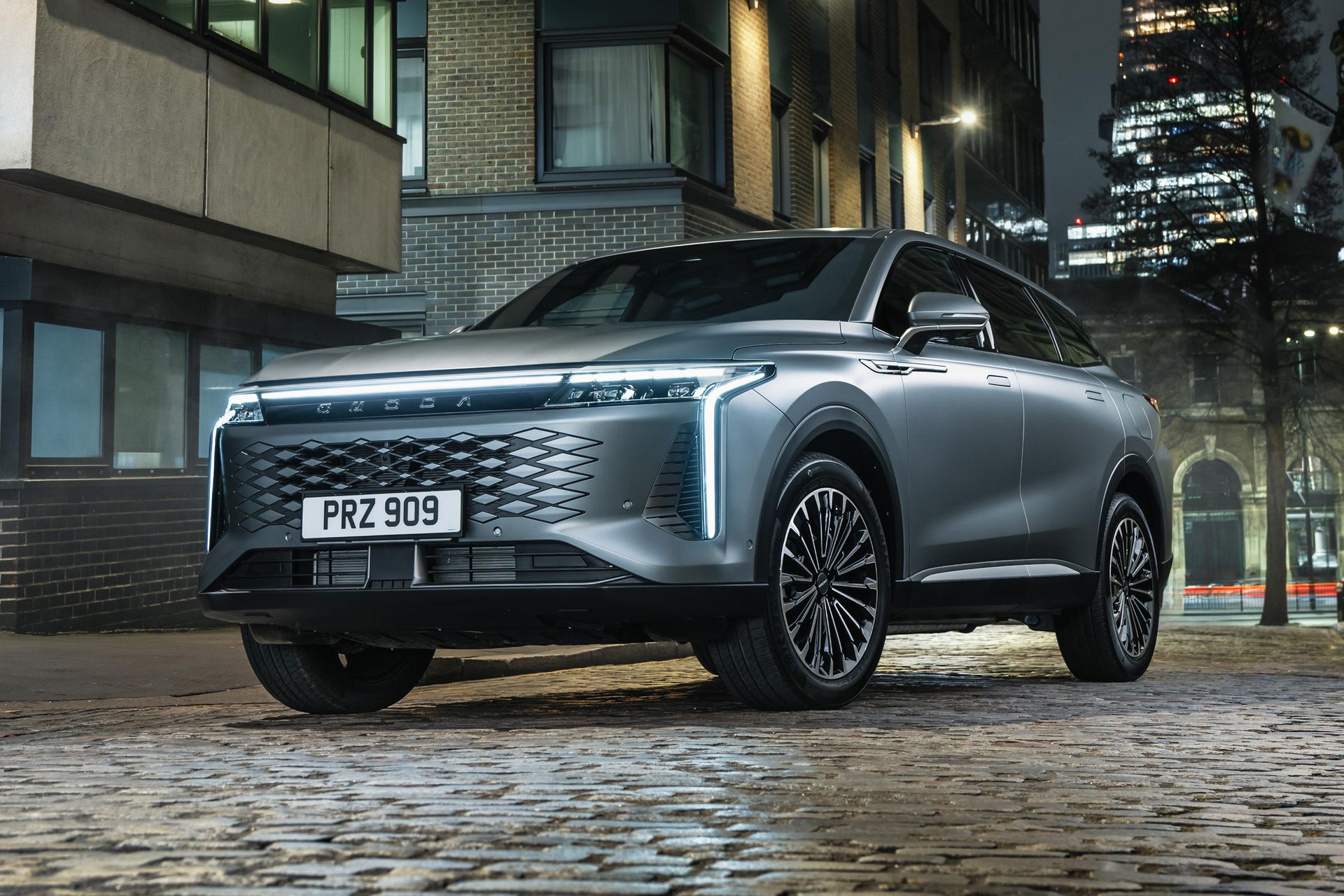 2025 Omoda C9: Flagship PHEV mid-size SUV locked in for Australia ...