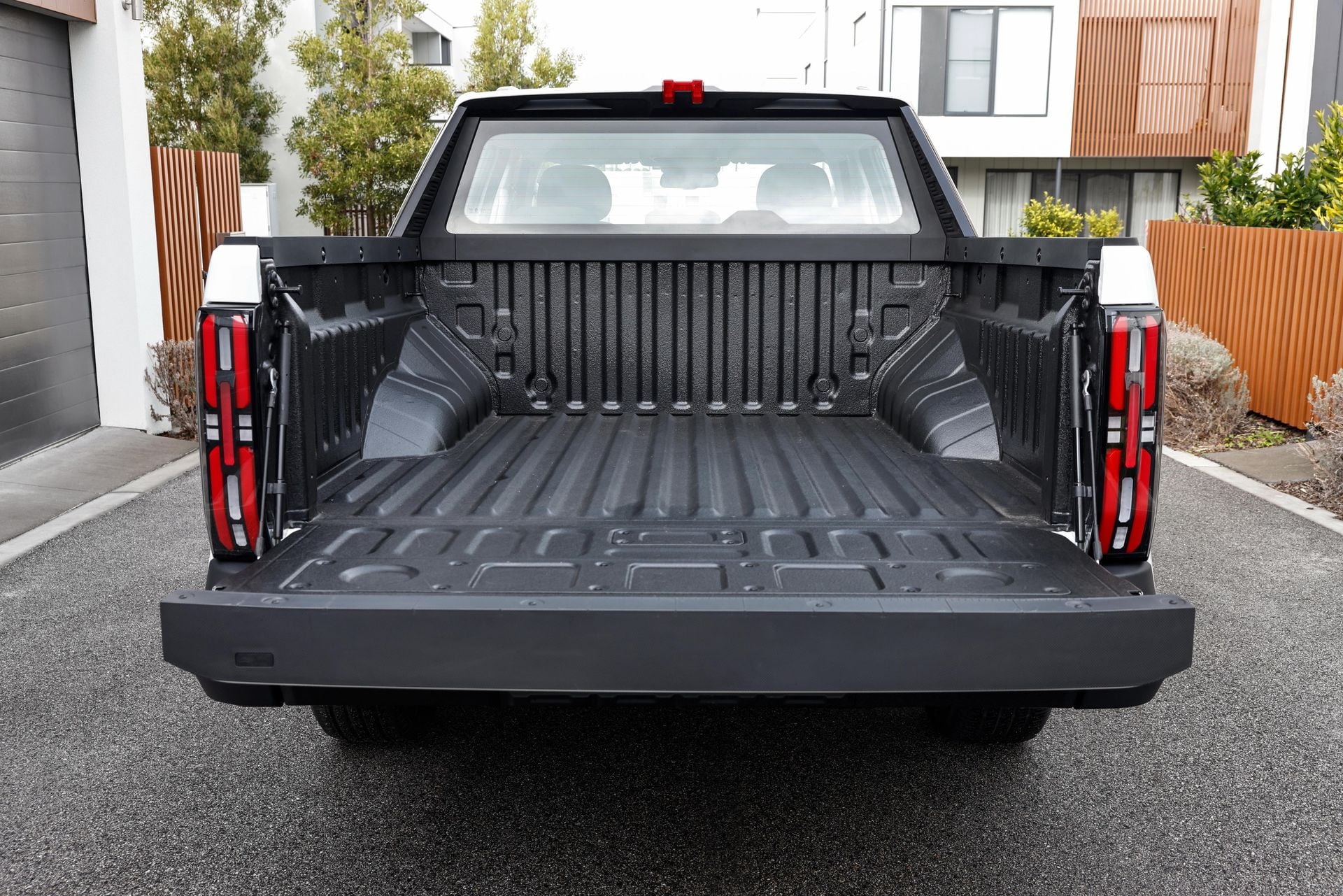LDV Terron 9 price slashed by thousands in drive-away deal | CarExpert
