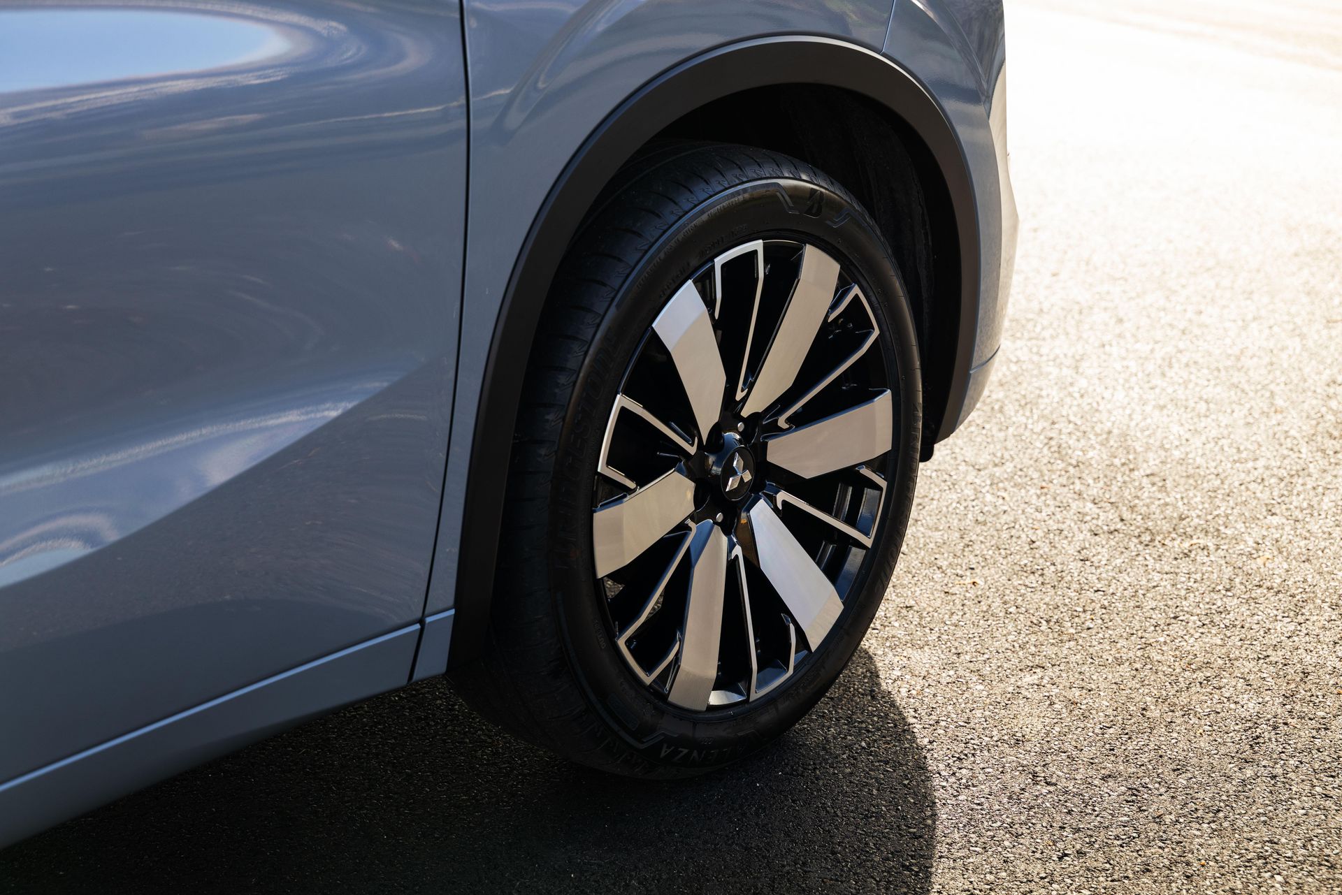 2025 Mitsubishi Outlander price and specs | CarExpert