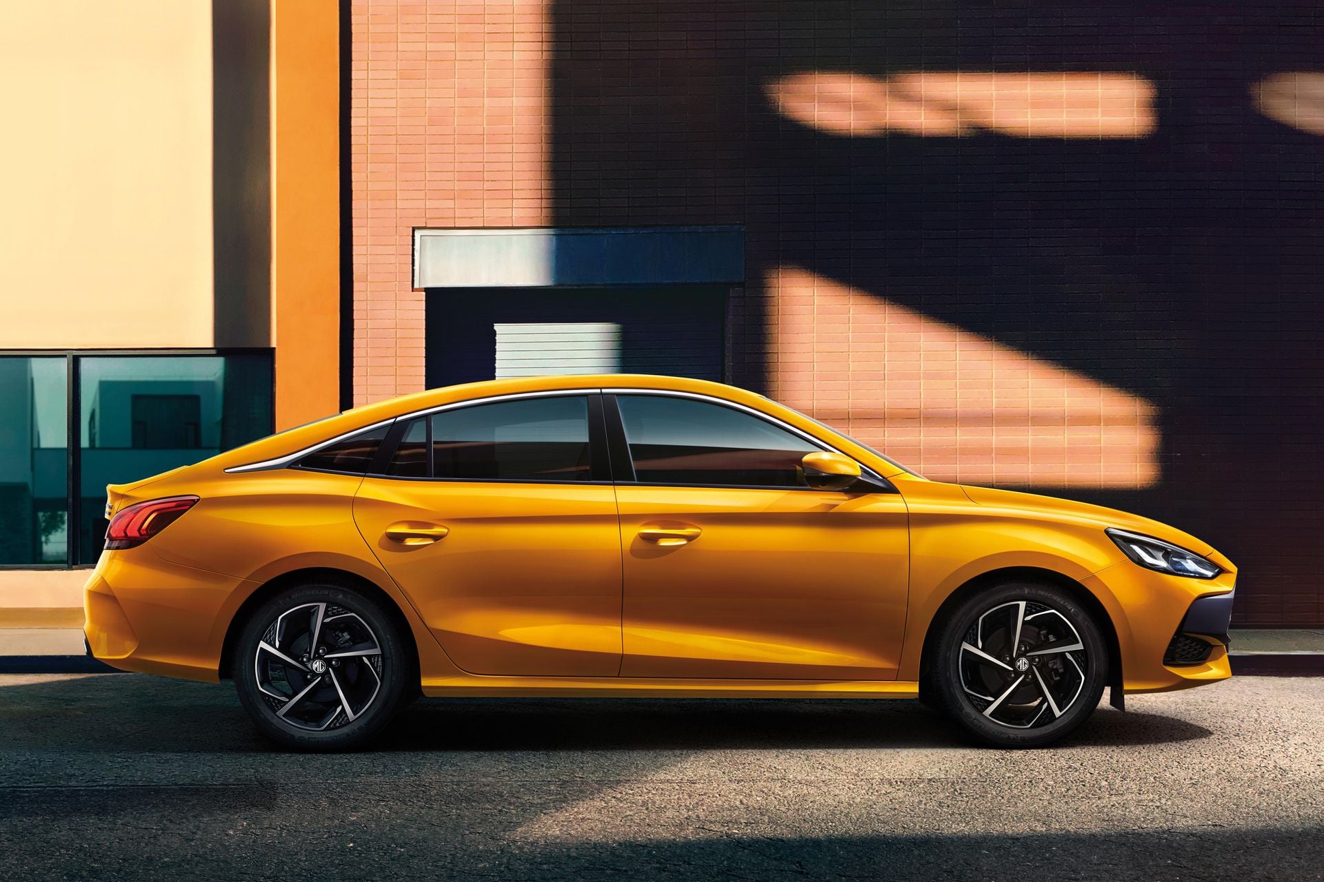2025 MG 5 price and specs | CarExpert