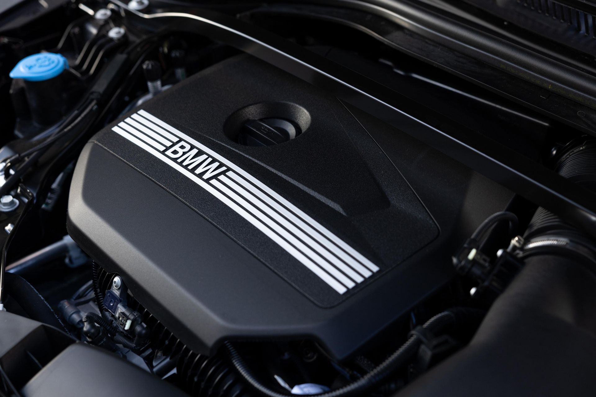 BMW slams EU combustion vehicle ban, promises no “unequal twins” for EV ...