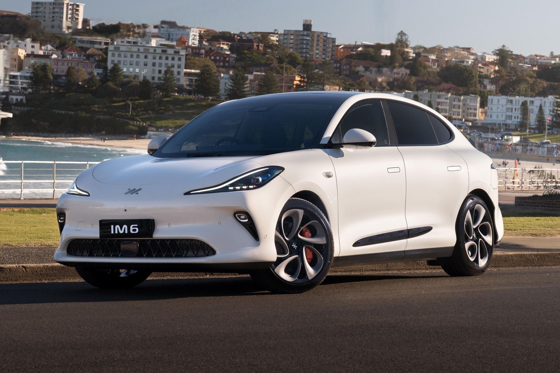MG IM6 Performance vs Audi Q6 e-tron: Spec battle – car.news