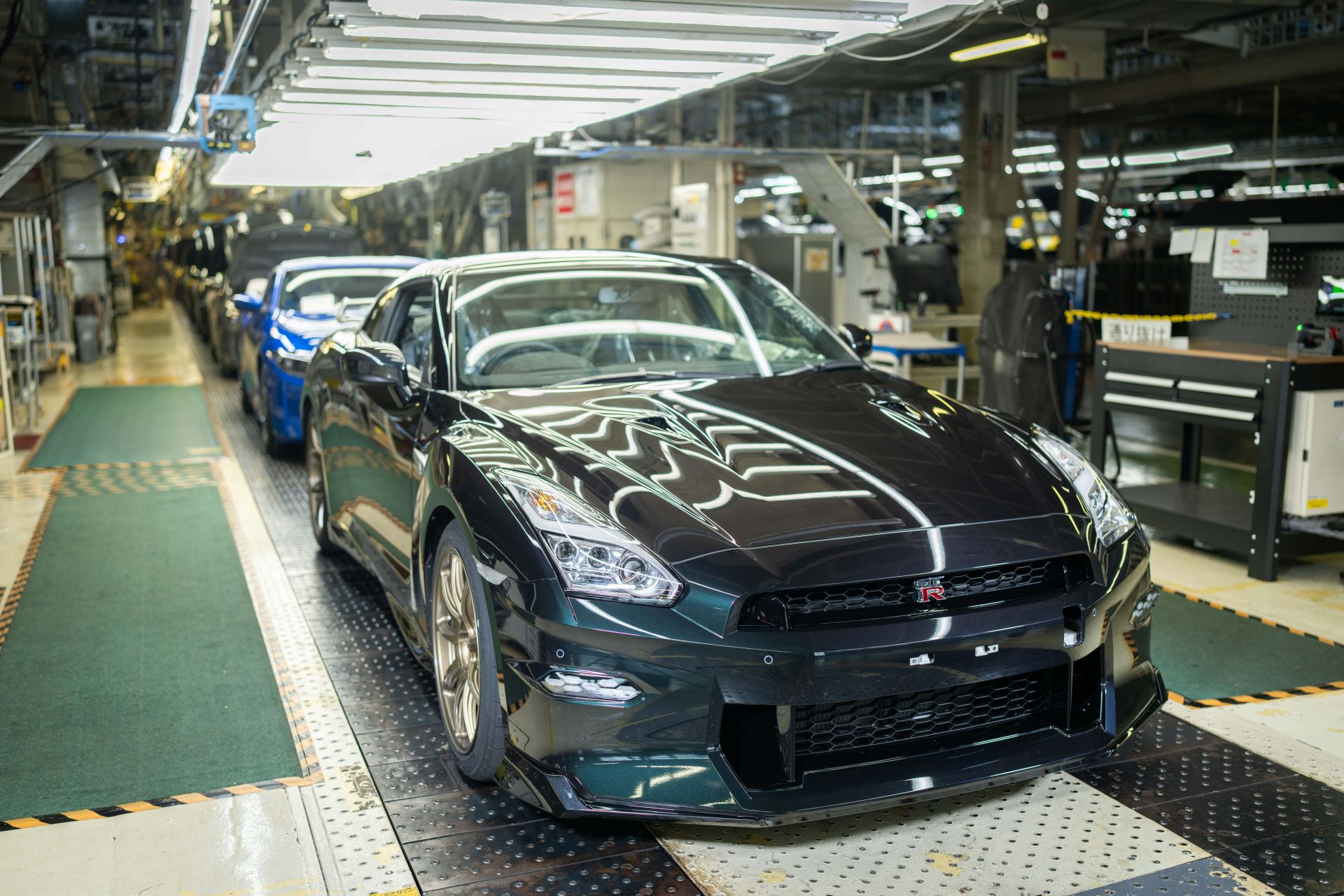 Sayonara Godzilla: Final R35 Nissan GT-R rolls off the line | CarExpert