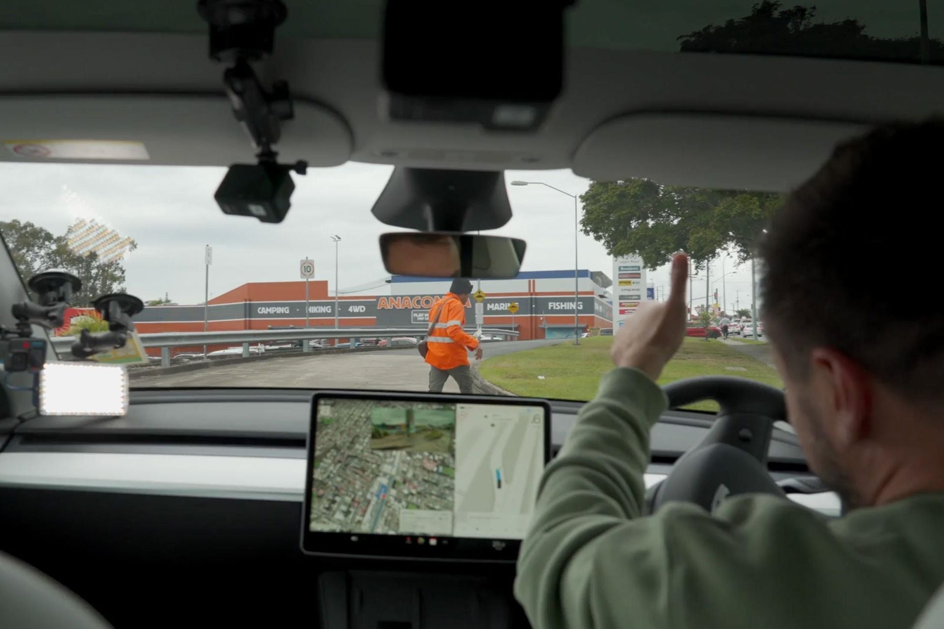 Tesla Australia moves to subscription-only model for Full Self-Driving ...