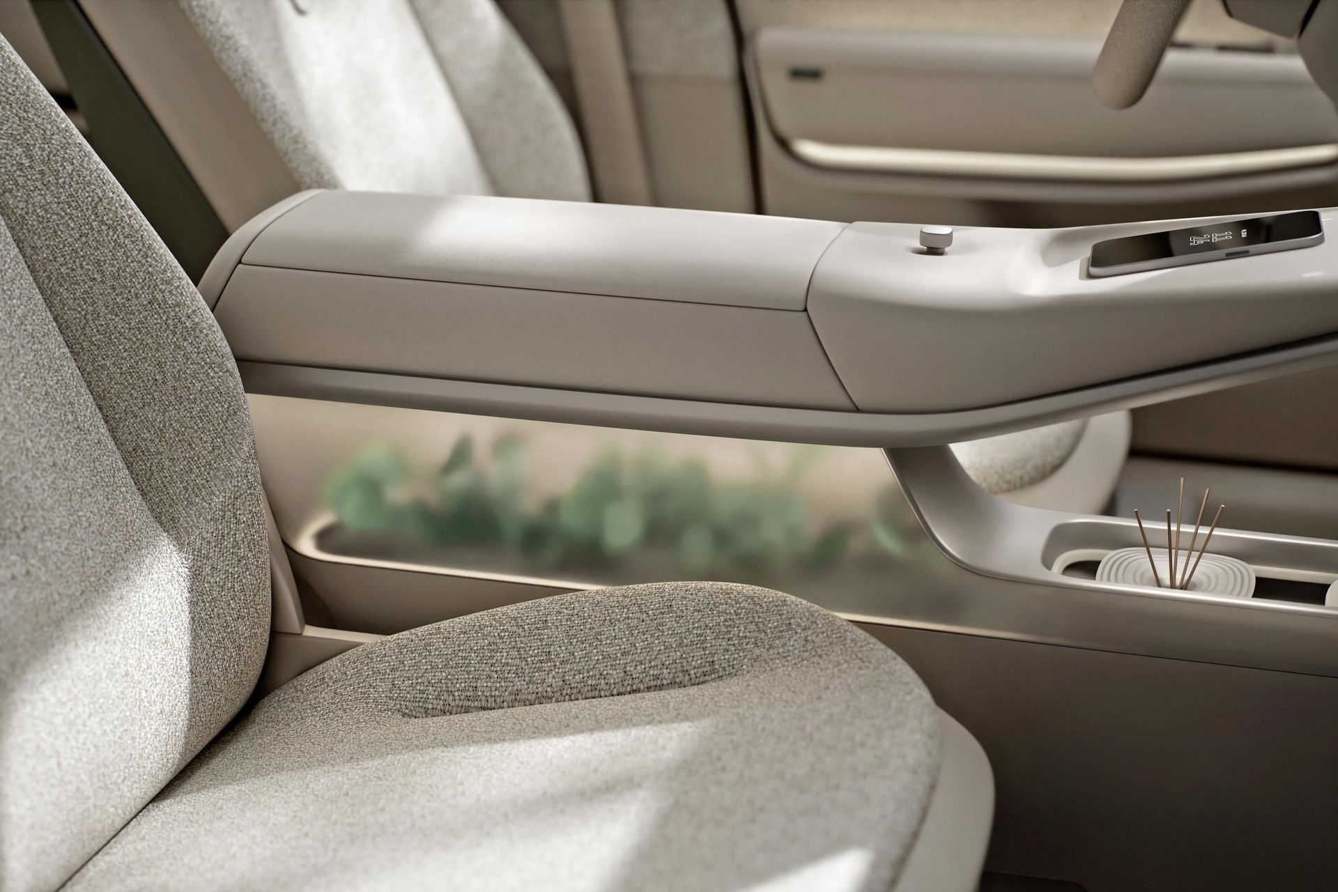 Volkswagen ID. Cross concept previews T-Cross-sized electric SUV ...