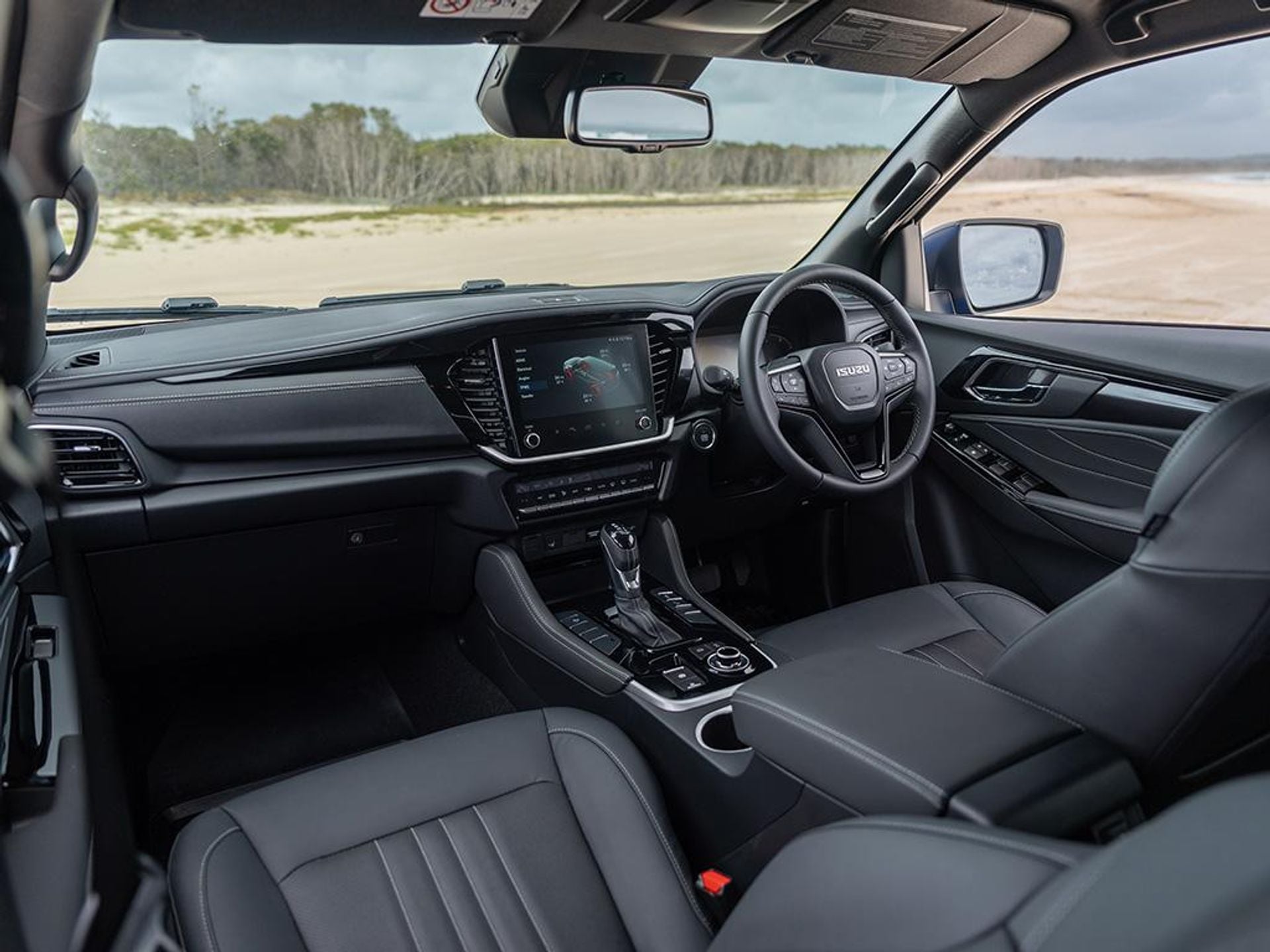 2026 Isuzu MU-X Tour Mate returns to popular large off-road SUV range ...