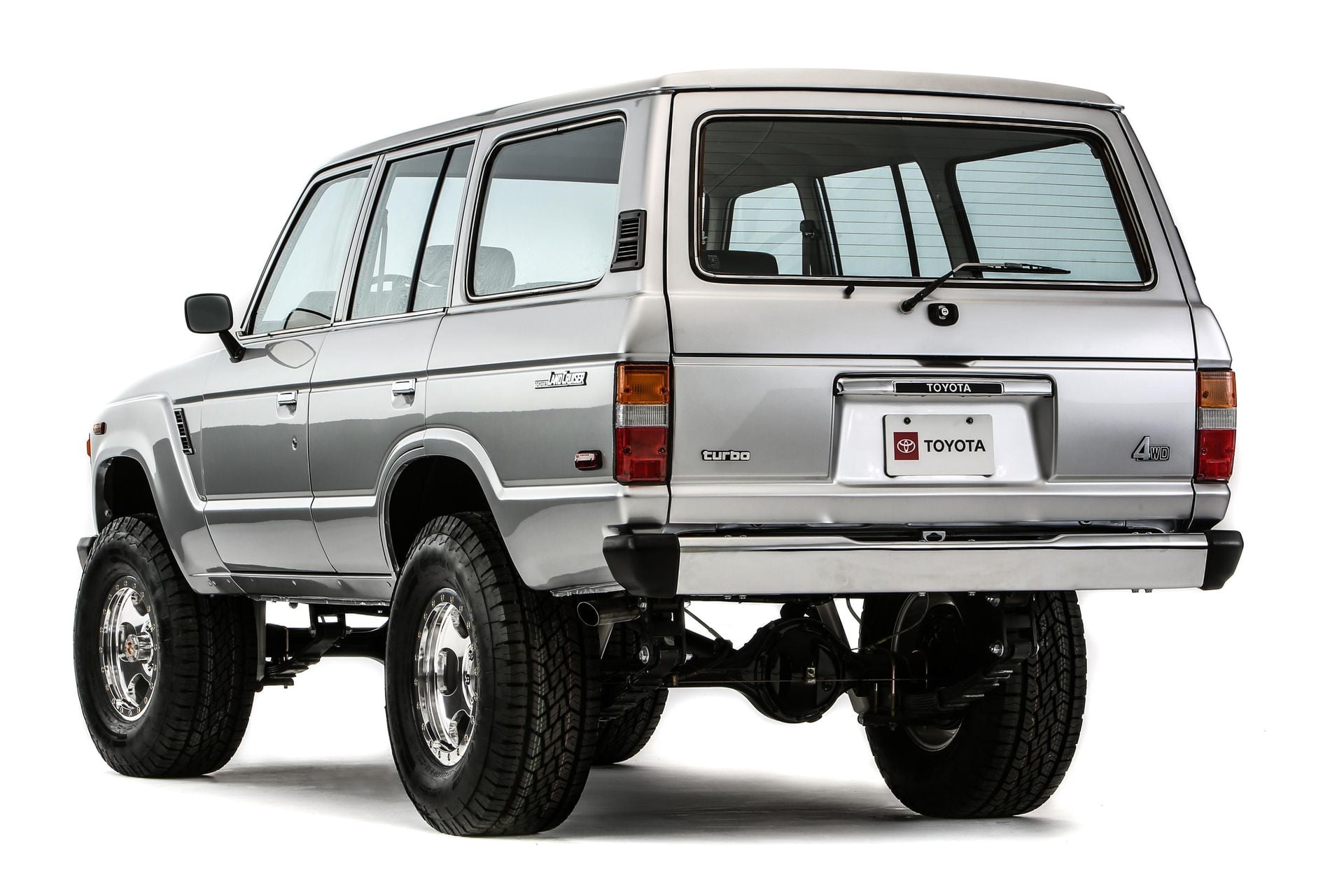 Official Toyota LandCruiser 60 Series resto-mod packs twin-turbo V6 ...