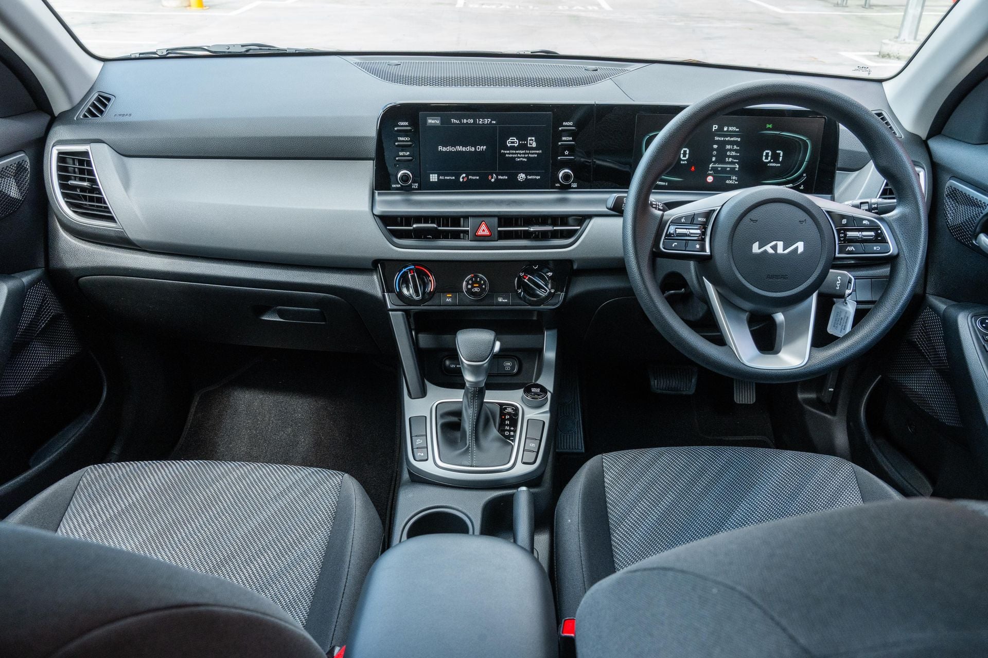 2027 Kia Seltos: Next-gen SUV revealed with bigger body, new tech ...