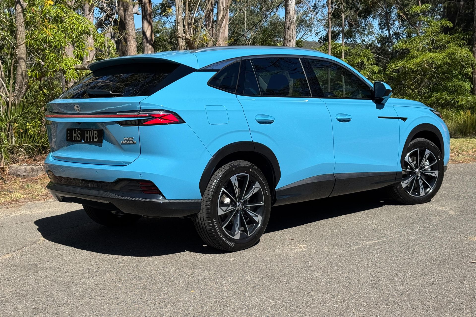 Seven things we like about the MG HS Hybrid+ | CarExpert