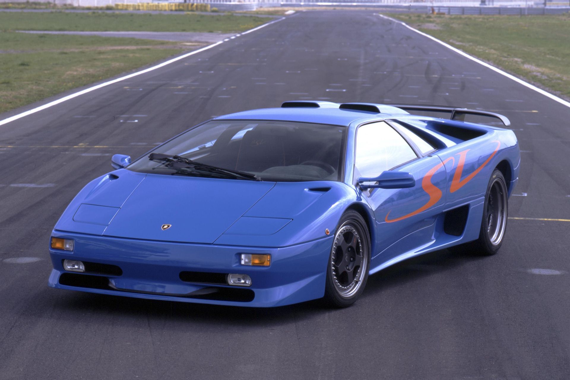 Lamborghini celebrates 35 years of the Diablo supercar | CarExpert