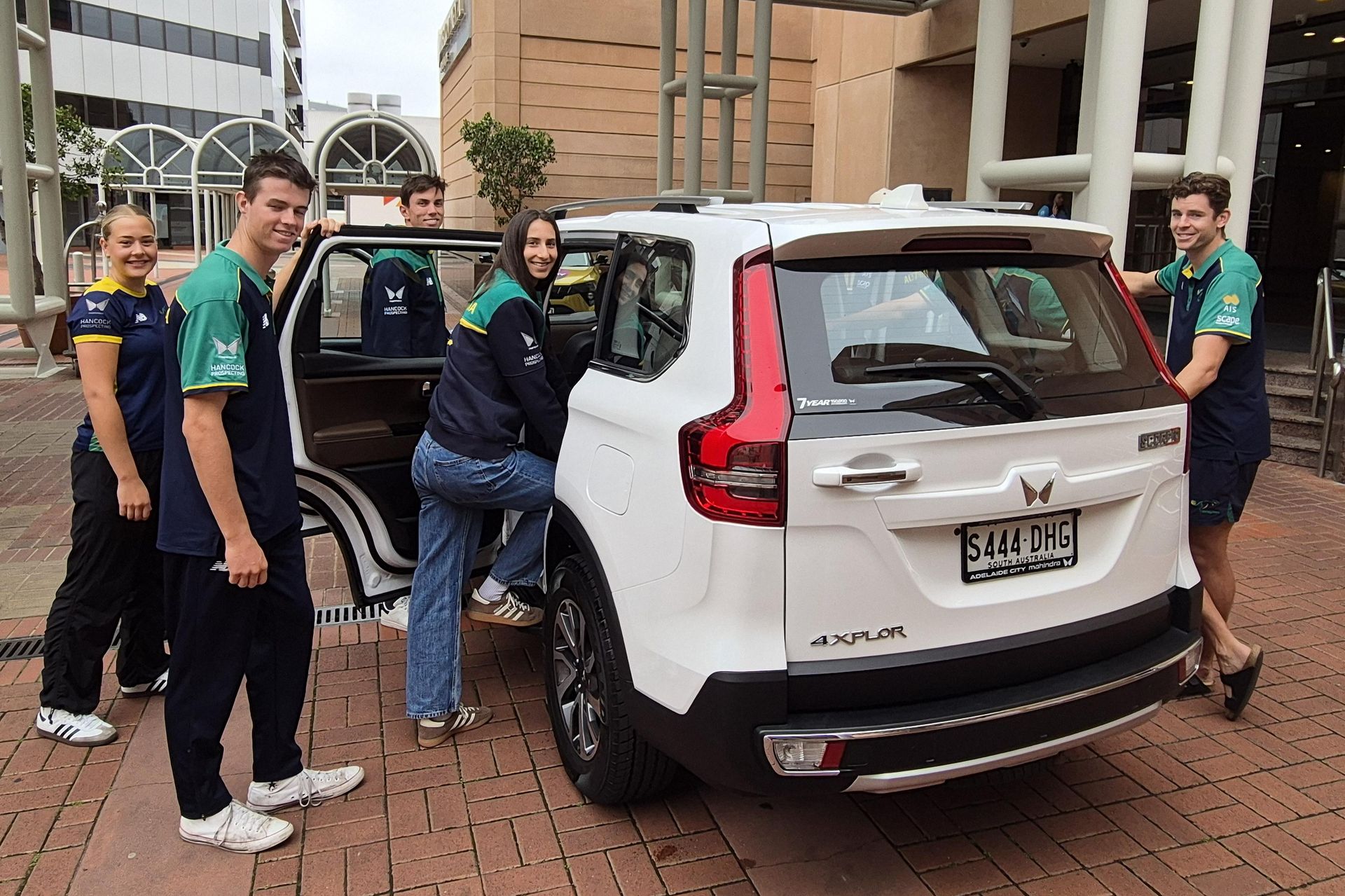 How many volleyball players can you fit in a Mahindra Scorpio? | CarExpert
