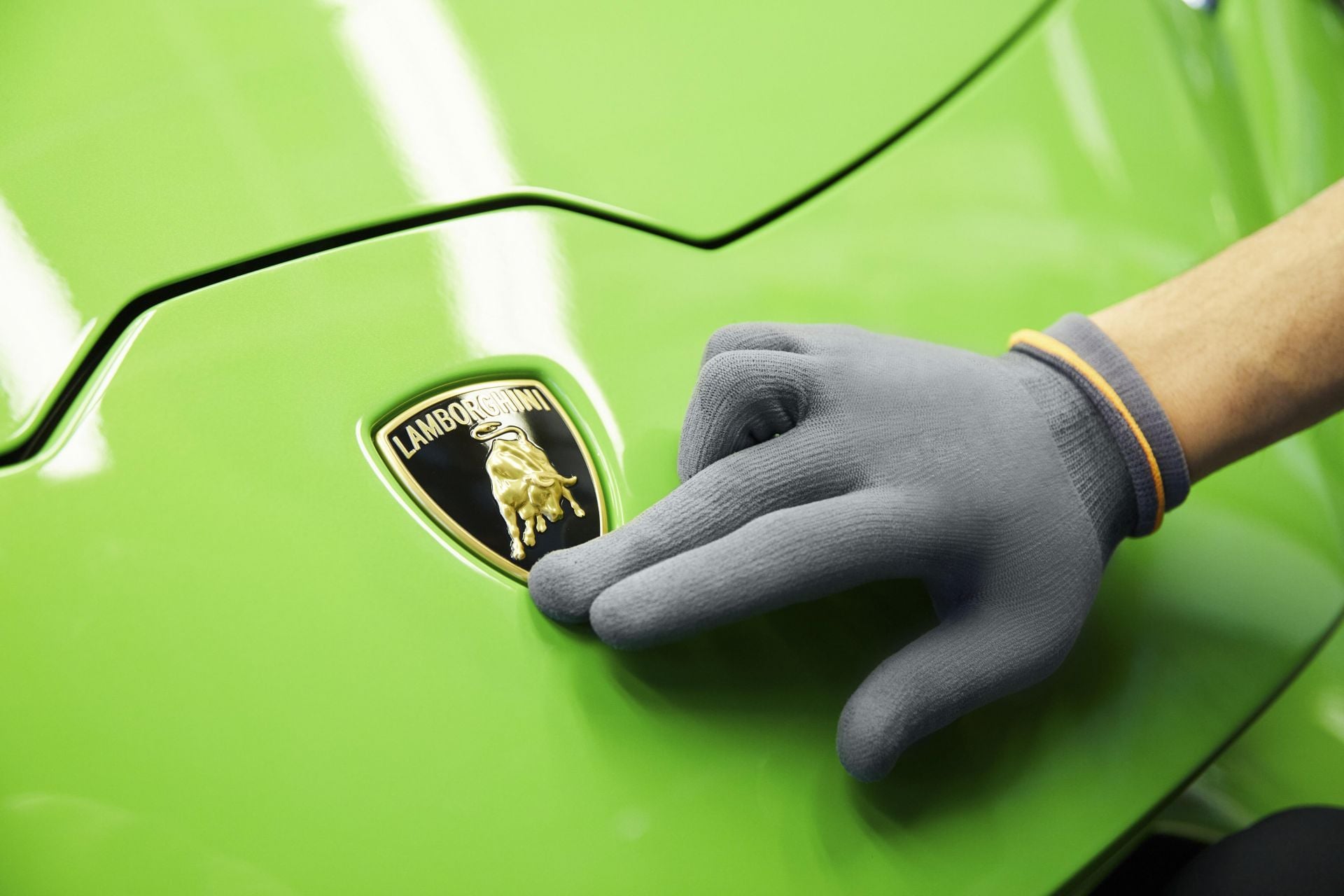 Lamborghini says AI is inevitable in car manufacturing – even for low ...