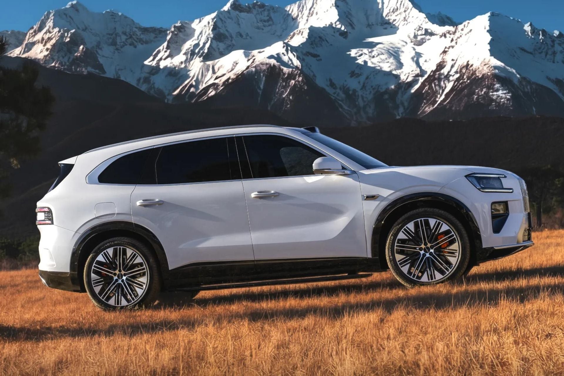 Zeekr 8X plug-in hybrid SUV locked in for Australia | CarExpert