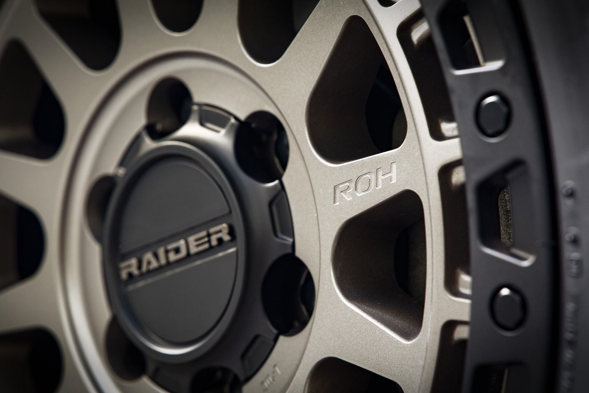 2026 Mitsubishi Triton Raider price undercuts rival Ford Ranger, Toyota ...