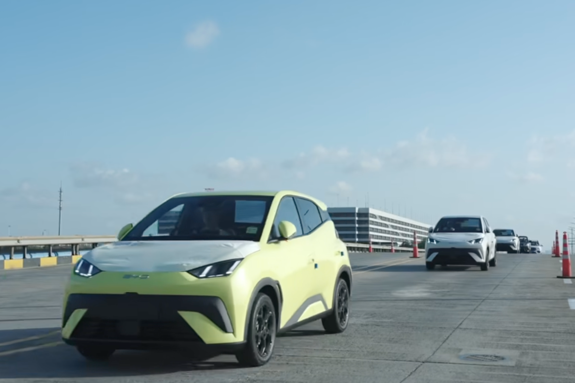Almost 5000 new BYDs and Denzas set sail to Australia to meet demand ...