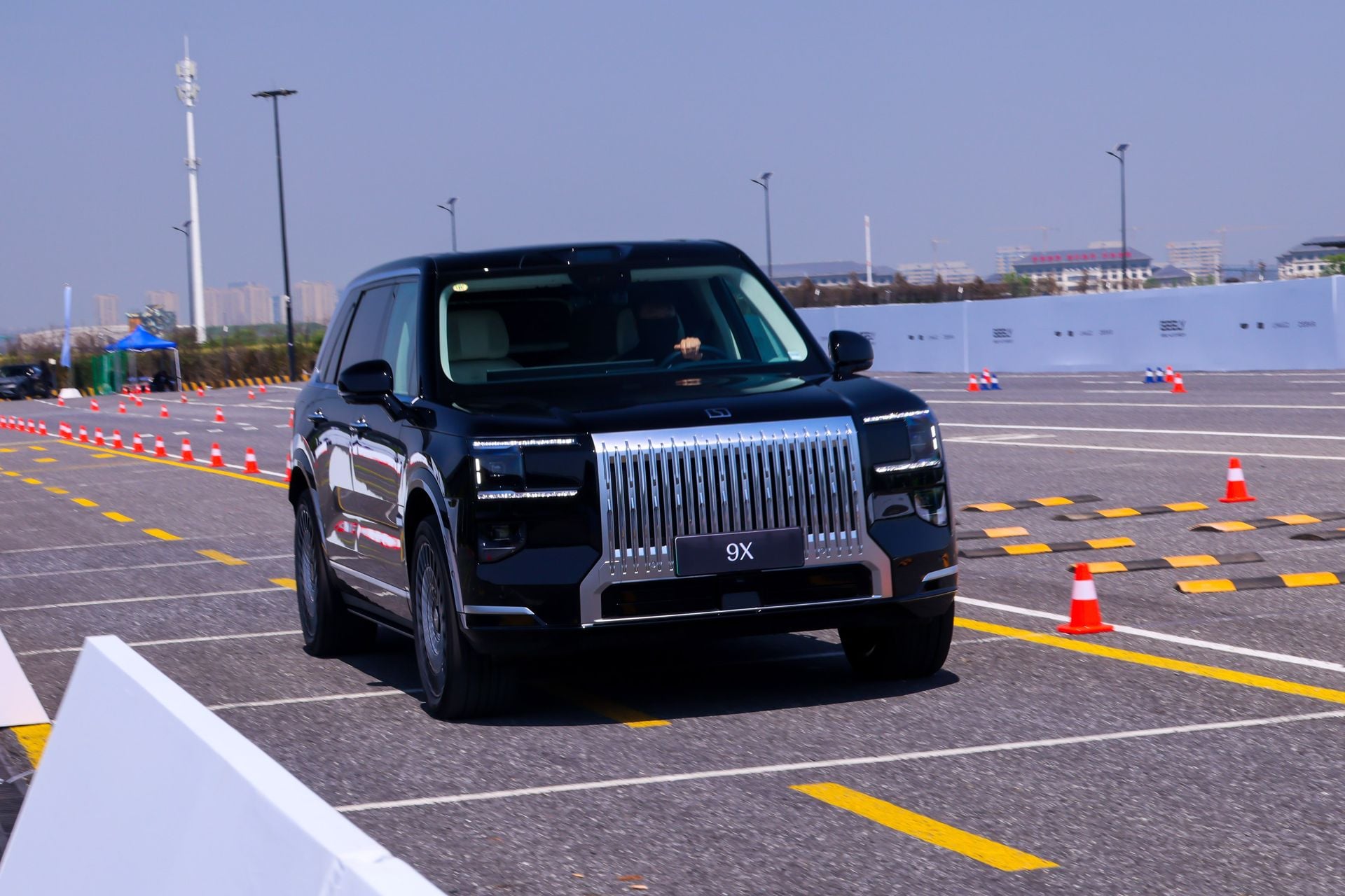 2026 Zeekr 9X review: Quick drive | CarExpert
