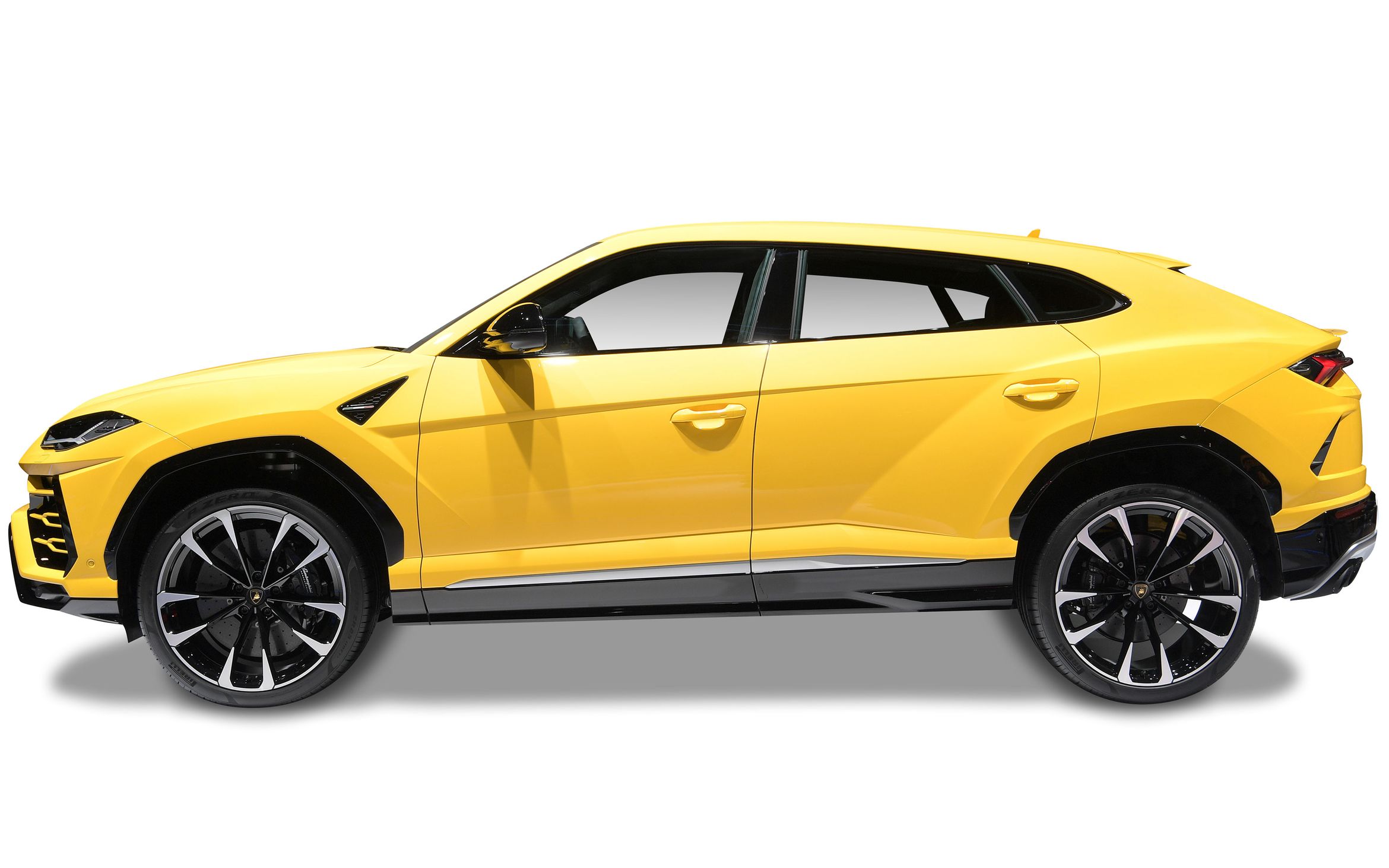 2025 Lamborghini Urus Reviews - Models & Range | CarExpert