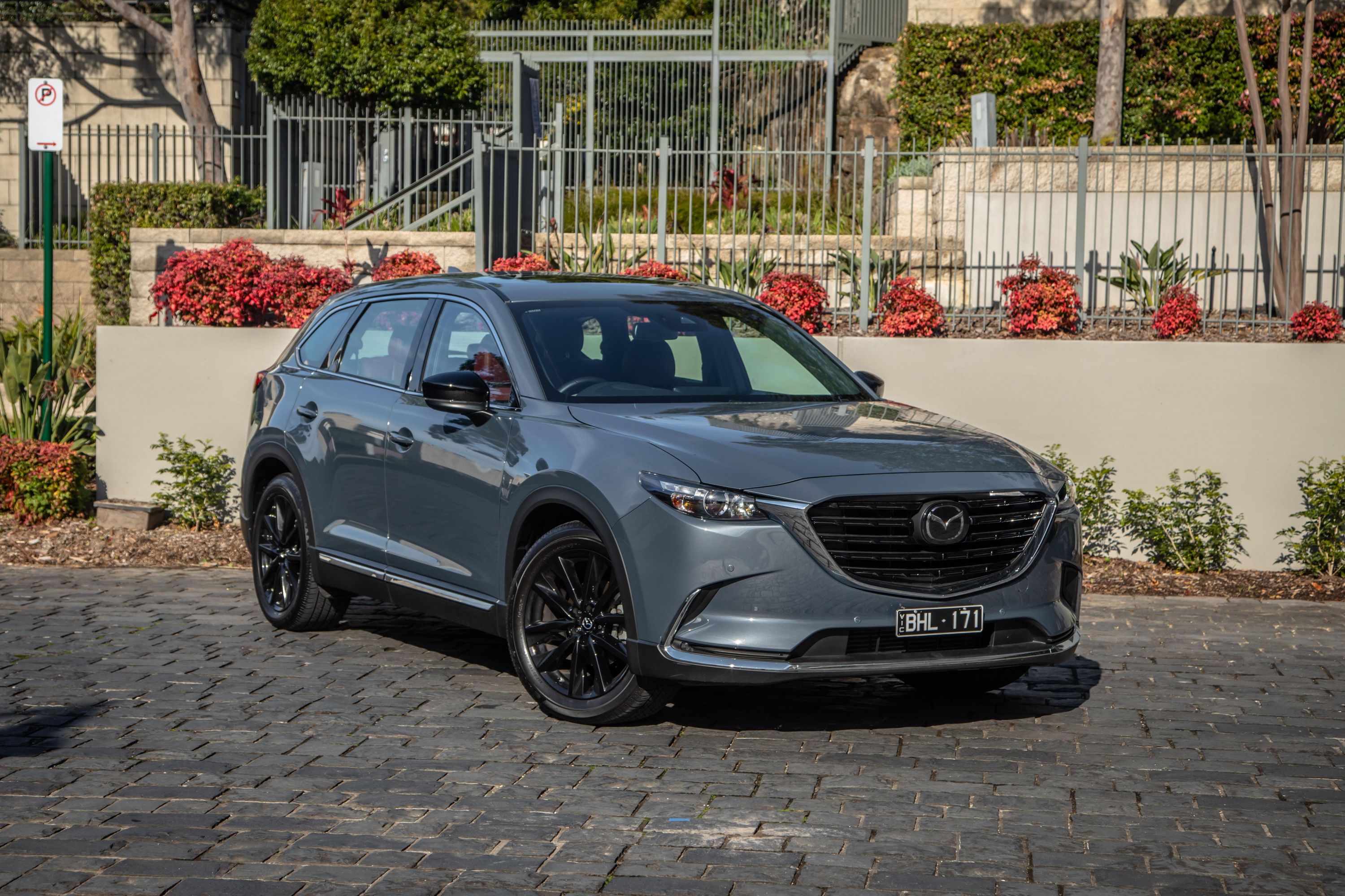 Rodinn Kor b S Elektrickou V pomoc Test SUV Mazda CX 60 Plug in 