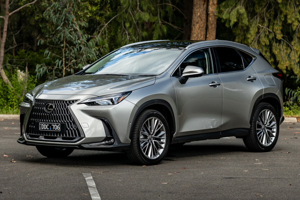 Best Luxury Mid-Size SUV | CarExpert