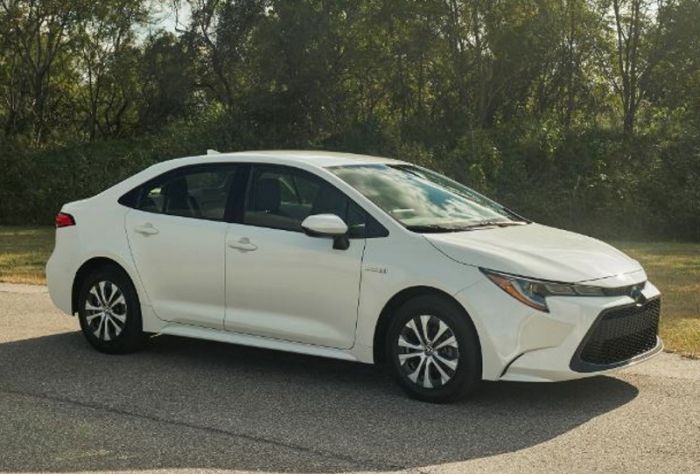 Toyota corolla sedan hybrid 2019 store