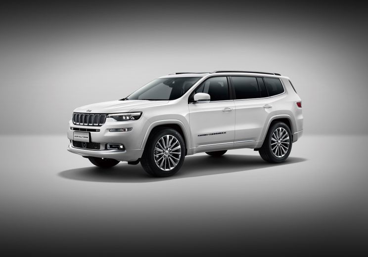 Jeep Compass three-row spied | CarExpert
